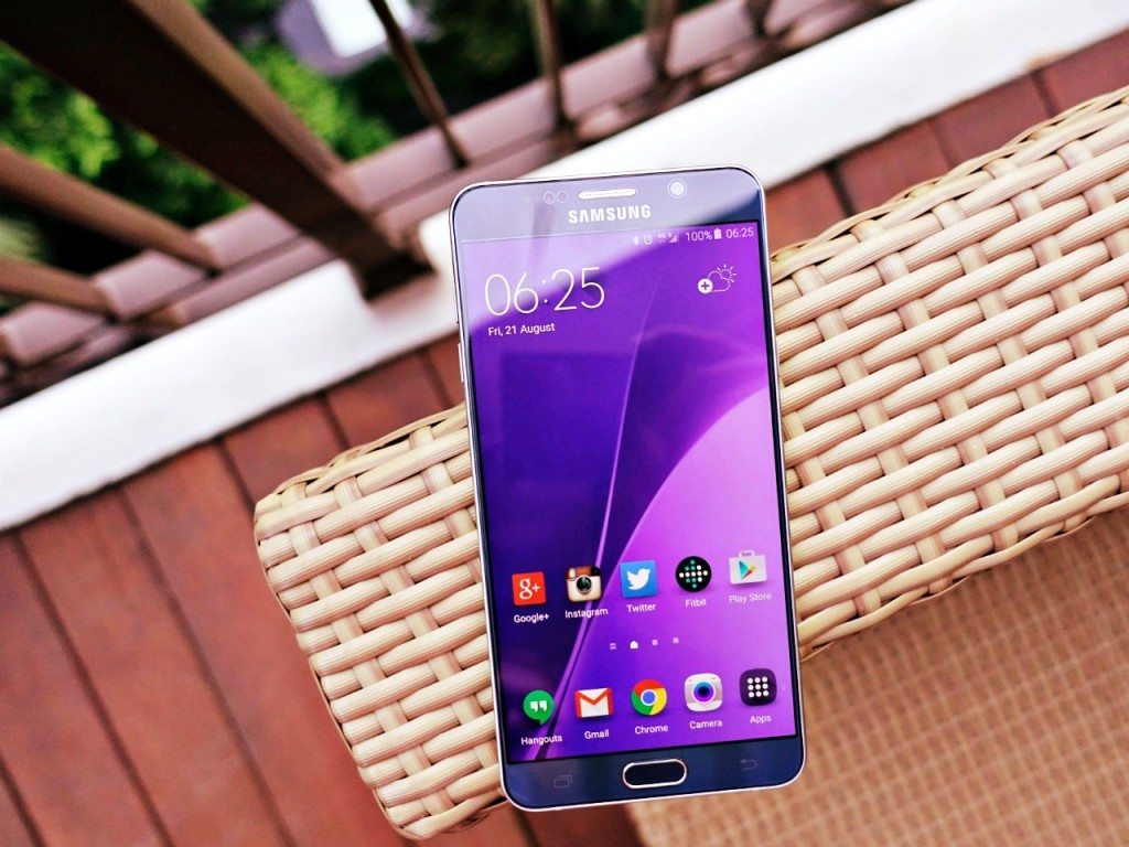 Note 5 Stuck at Samsung Logo at Startup: Here is the fix